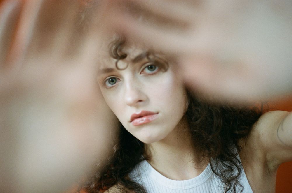 What Is A Lithromantic? Here Are 9 Signs You Might Be One