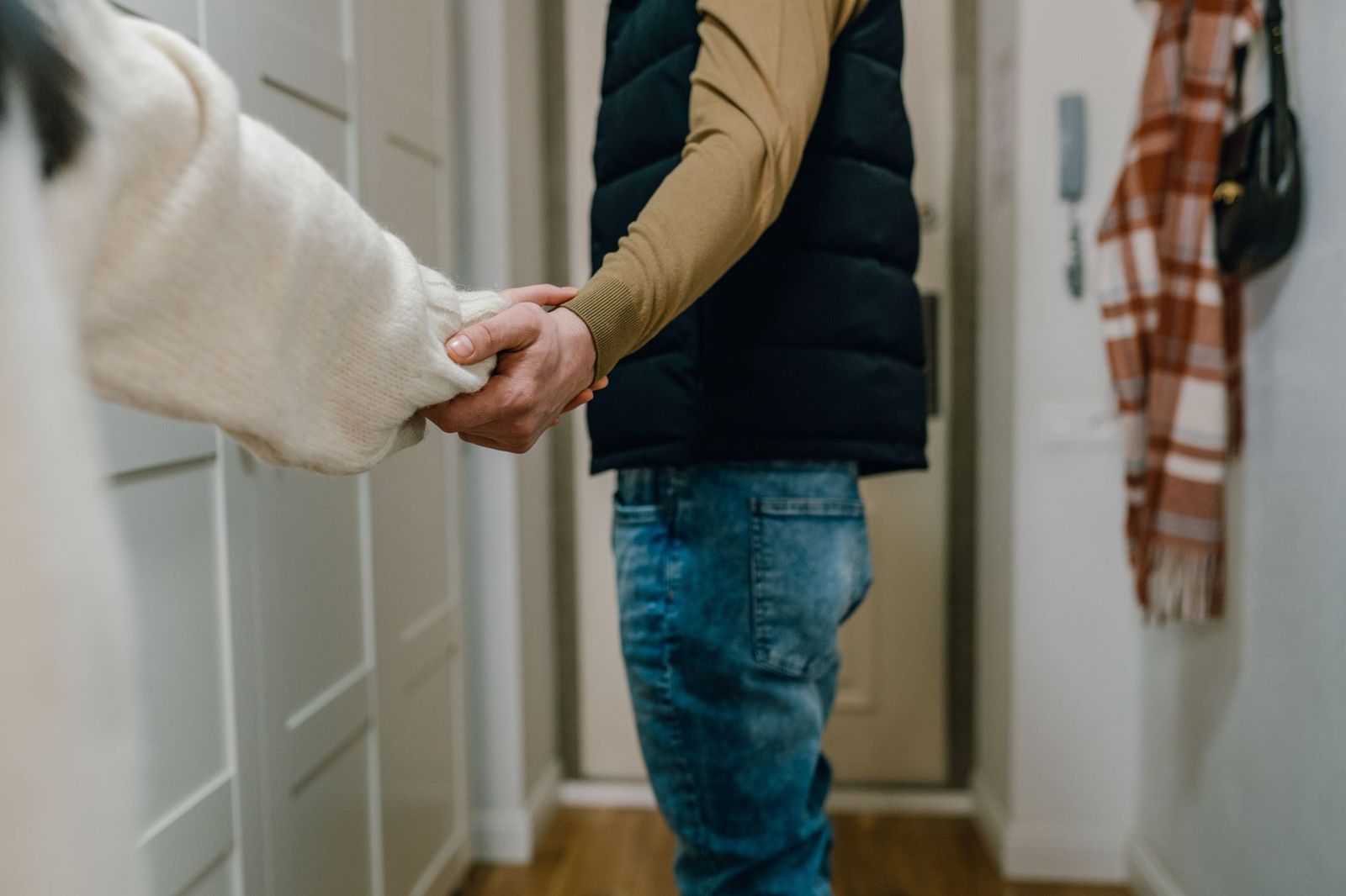 Is My Boyfriend Bored Of Me? - The Signs And Truth Of Boredom